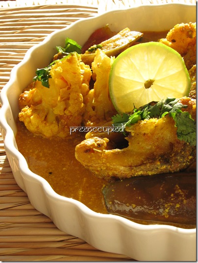 PreeOccupied: Two Simple Macher Jhol Just Like Mommy Makes It!